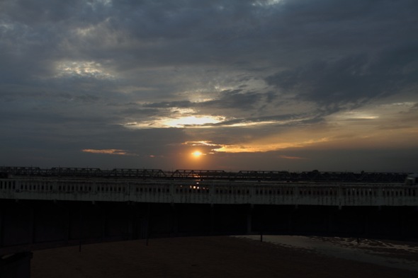Sunset Show at Mahanadi River Bridge, Orissa, India!! - Be On The Road ...
